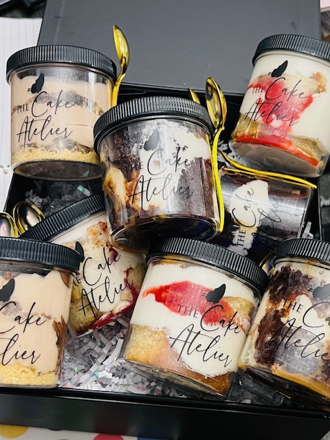 Mini Cannoli Box (6 pcs) – Shop At The Cake Atelier